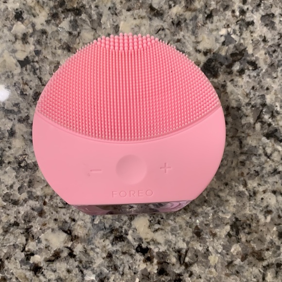 FOREO | Skincare | Foreo Mini 2 | Poshmark